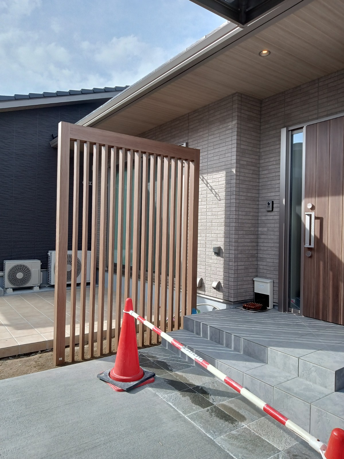 ただいま新築外構工事中です④～目隠しスクリーンの工事が終わりました～：小城市 | エクステリアの専門店エクステリア・プロ